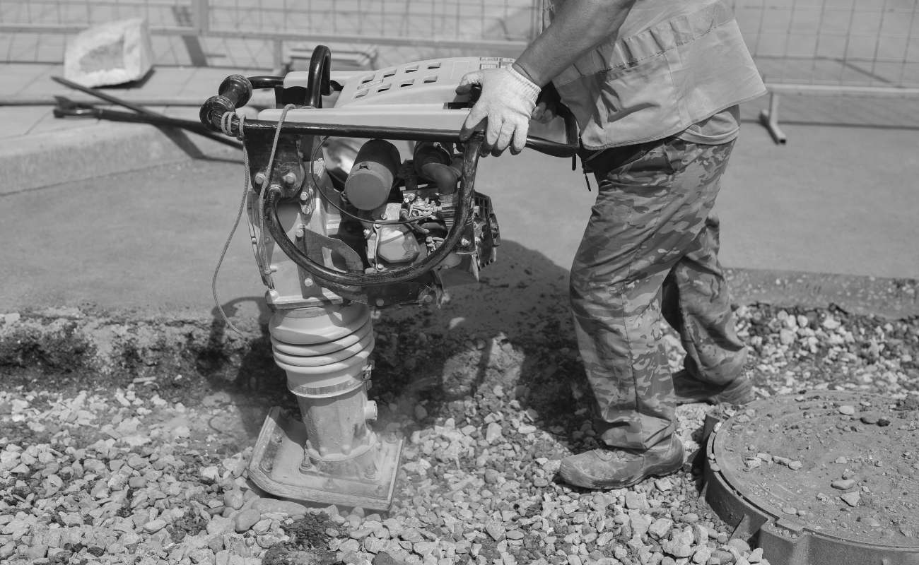 How vibration monitors enhance equipment reliability and safety - Inteccon