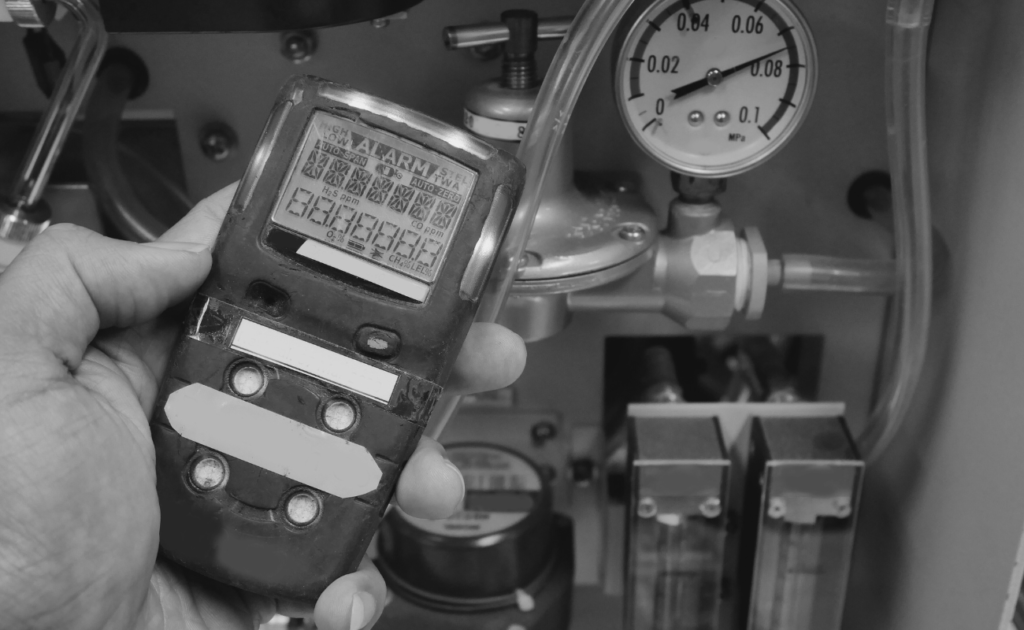 Improve industrial safety with a gas detector - Inteccon